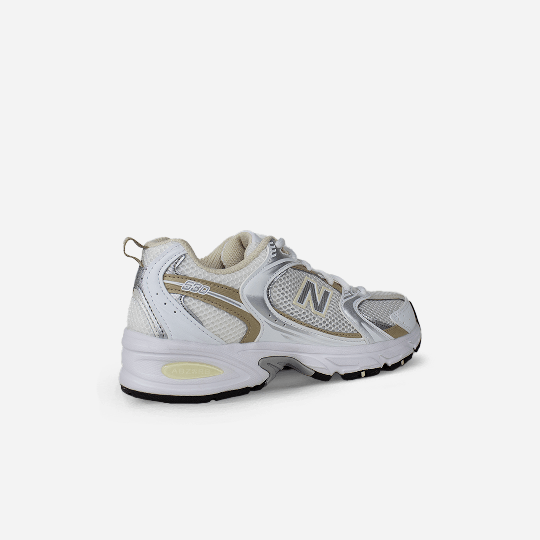 Compra NEW BALANCE en planeta sport